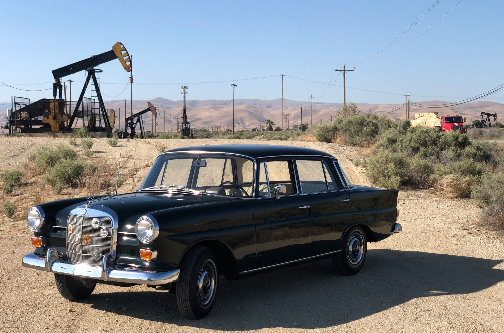 El Mercedes W 110 y el sueño americano: un «road trip» con aletas | El ...
